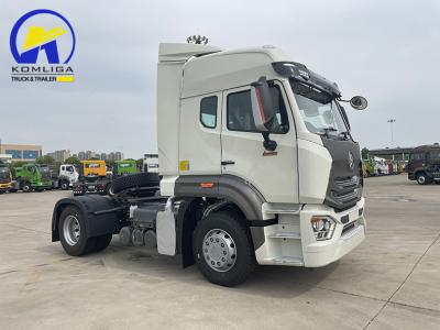 China Sinotruk HOWO 4X2 4X4 Prime Mover 6wheels Semi Trailer Tractor Head Truck with Tires for sale
