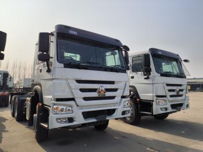 China HW19710 Gearbox Sinotruk HOWO Heavy Duty Right Hand Drive Tractor Truck with One Sleeper for sale
