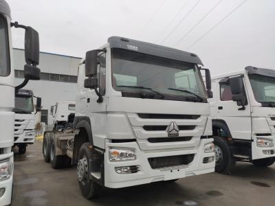 China Sino Sinotruk HOWO 6X4 Heavy Duty Tractor Truck Head with Tires and GCC Certification for sale