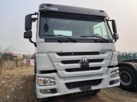 China Africa Sinotruk HOWO 6X4 Tractor Truck with 30 Ton Engine Capacity and 10 Wheels for sale