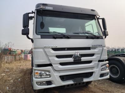 China Africa Sinotruk HOWO 6X4 Tractor Truck with 30 Ton Engine Capacity and 10 Wheels for sale