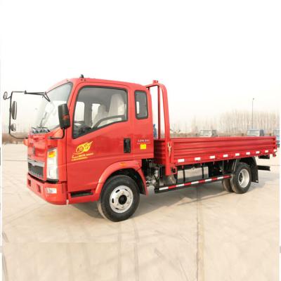 China HOWO Light Cargo Truck 4X2 with 120L Fuel Tanker Capacity and Euro 2 Emission Standard for sale