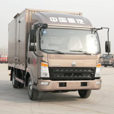 China 4X2 6 Wheels Sinotruk HOWO Light Truck Mini Truck for Customer Requirements for sale