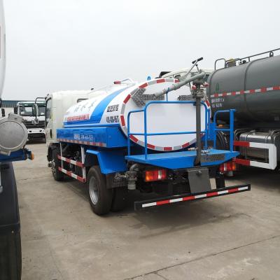 China Sinotruk HOWO Used Water Tank Truck 4X2/6X4/8X4 Yellow with 12 16m Sprinkling Area for sale