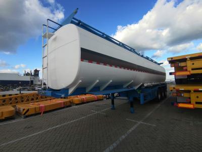China Sinotruk HOWO Fuel Tank Trailer for Africa Wabco Relay Valve Customized Configuration for sale