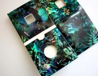China Holographic Paper Eyeshadow Packaging DIAM 27MM With Elastic Band Closure for sale