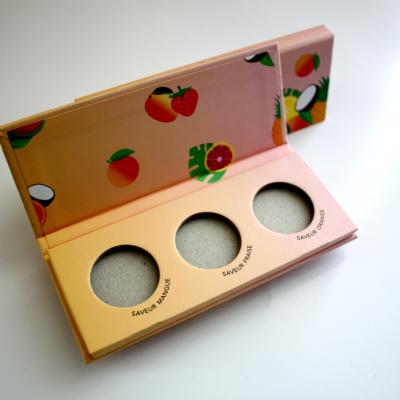 China Matte Lamination Empty Blush Palette DIAM 30MM 3 Pans Position for sale