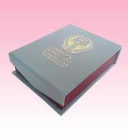 China custom luxury mobile cell phone case packaging paper box with metal hanger for sale