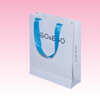 China custom handmade paper bag sizes with embossed hot stamping logo for sale