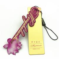 China Luxury Clothing Paper Hangtag Printing with Emboss Silver Foil UV Logo Maufacturer for sale