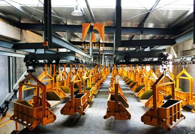 China High-Temperature Resistance Hanging Conveyor System For Automotive Parts Processing Double Fall Protection Mechanism for sale