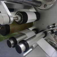 China Automatic Cantilever Top Labeling Machine PLC Control For Flat Surface Applications for sale