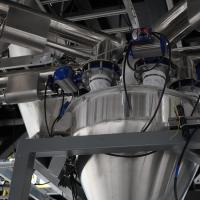 China High Accuracy Automatic Dosing System 300kg/h–3000kg/h For Powder Material Processing for sale