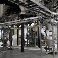 China Intelligent Automatic Batch Weighing System For PVC Raw Materials Additives OEM for sale