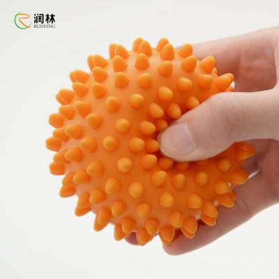 China Indoor Yoga Massage Rubber Ball Spiky Massage Gym Ball for sale