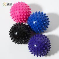 China Indoor Yoga Massage Rubber Ball Spiky Massage Gym Ball for sale