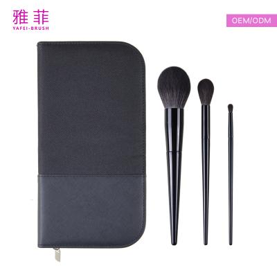 China Long-lasting And Shedding-resistant Makeup Brush Set Wooden Handle 210g Lightweight Durable Brushes Suitable for Makeup Professionals for sale