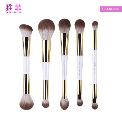 China Medium Tongue-Shaped Classic Sable Hair Blending Brush, OEM/ODM Services Available-Product Code: 16 for sale