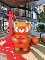 China Original Custom Handmade Bear Cartoon FRP Sculpture - Ideal for IP Check-in Spots to Attract Foot Traffic in Plazas, Malls and Stores for sale