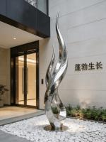 China Custom Modern Interior Luxury Decoration Blue Resin Sculpture Decoration Art Resin Hotel Sculpture Living Room Sculpture for sale