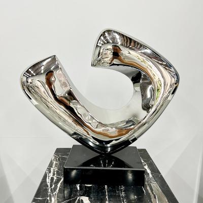 China Outdoor Durable Stainless Steel Sculpture with Mirror Polishing and Customizable Design for Modern Decoration for sale