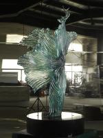 China Customized Size Fiberglass Resin Sculpture with Gradient Realistic Coating for Indoor & Outdoor Decoration for sale