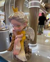 China Custom Fiberglass Sculpture with High-Quality Construction, Hand-Painted Finishes, and Plush Wrapping for Mall Exhibitions for sale