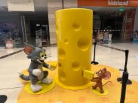 China Custom Weather-Resistant UV-Protected FRP Sculpture for Shopping Malls and Theme Parks for sale