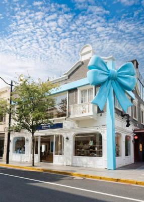 China Giant Light Blue Fiberglass Bowknot Sculpture for Commercial Decoration and Shop Facade for sale