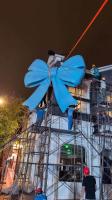 China Giant Light Blue Fiberglass Bowknot Sculpture for Commercial Decoration and Shop Facade for sale