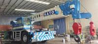 China 2000 Model Used Rough Terrain Cranes KATO KR450A User Friendly Design for sale