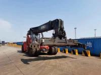 China 2010 Model Used Container Reach Stacker Crane ZPMC ZHRS45 Highly Efficient for sale