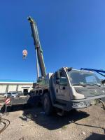 China 2021 Model ZOOMLION ZAT1100H763 all-terrain crane 75m main boom,  56 tone counterweight for sale