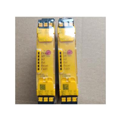 China PI-LZ Industrial automation safety control system original genuine product unopened relay 24VDC power supply 3n/o 1n/c 2.0W  PNOZ s2 for sale