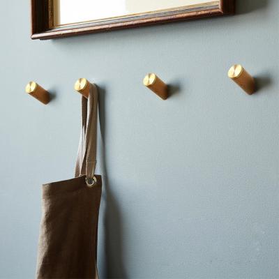 China Natural Wood Wall Hooks Set of 4 for Clothing Modern Style for sale