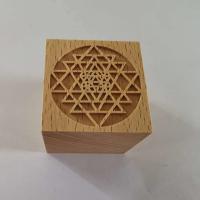 China solid wood diffuser  aromatherapy essential oil diffuser creative aromatherapy wooden diffuser for sale