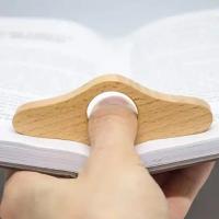 China High quality gift for readers wooden thumb pages clip reading card pages to keep books open for sale