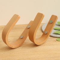 China Custom Wooden U Shaped Curtain Hooks Eco-friendly Natural Wood for sale
