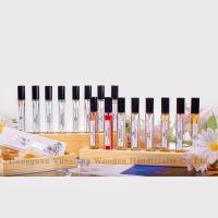 China Small Wooden Box Perfume Sample Display Wooden Sign Perfume Box Display Stand for sale