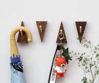 China Custom Wooden Wall Hooks for Bathroom Towel Hanging for sale