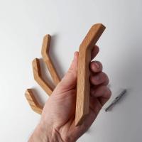 China Custom Wooden Coat Hook Wall Mount for Home Decor for sale