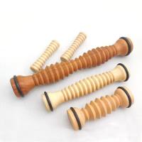 China Body Back Wooden Foot Roller, Foot Massager for Plantar Fasciitis, Stress Relief, Relaxation for sale