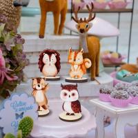 China Creative Cartoon Animal Squirrel Rabbit Custom Animals Wooden Desktop Decorations for sale