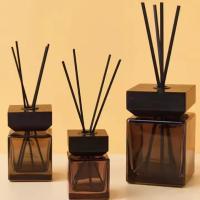 China New Style Empty Square Aromatherapy Bottle with Lid High-Value Home Decorative Ornament for sale
