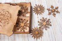 China Personalized christmas ornaments Wooden snowflakes Set of 16 snowlakes Snowflake ornament for sale