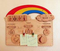 China Home Wooden Calendar Kid Montessori Calendar Organizer School Educational Toy for sale