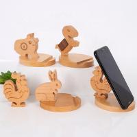 China Custom Assorted Animals Wooden Mobile Phone Holder for Indoor Use to Relieve Fatigue for sale