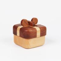China Wooden box with lid  ring box Wedding diamond ring jewelry gift box for sale
