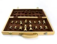 China Customized Silicone Folding Chess Set with Wooden Board for Children's Play for sale