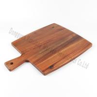 China Knife-Friendly Acacia Wood Cutting Board with Handle , Natural Acacia Wood Chopping Board for Kitchen for sale